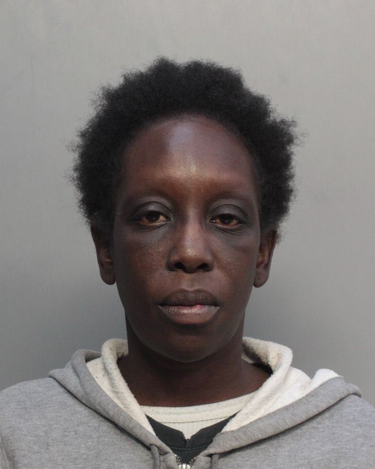 Estelle Jones Records Estelle Jones / Estelle Jones Photos Estelle Jones