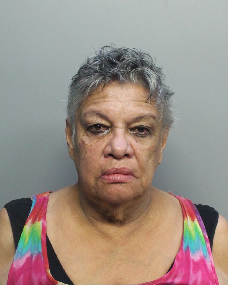 Elizabeth Smith | Is Elizabeth Smith On Social Media | South Fla ...